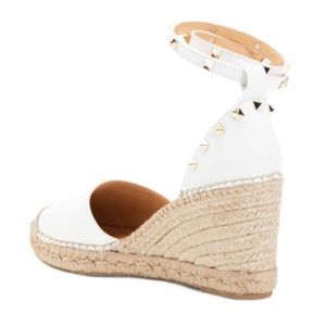 Maypol | Shoes | Maypol Made In Spain Leather Closed Toe Wedge ...